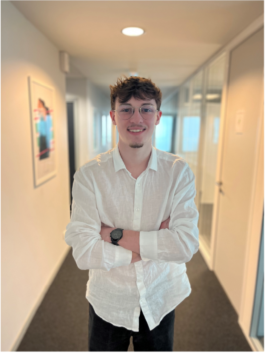 Antoine Gandelin - Étudiant en Communication Numérique | Portfolio